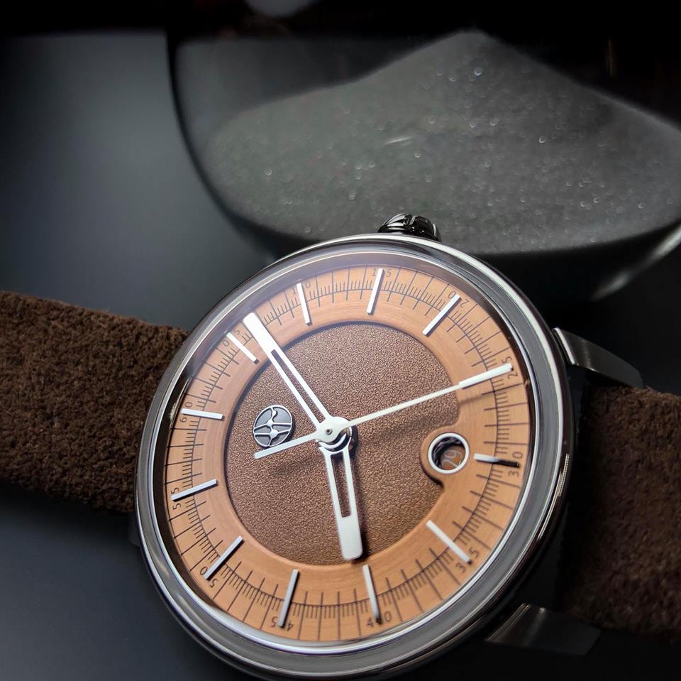 Classicism and Émail Grand-Feu - Focus on Lundis Bleus - Watchisthis